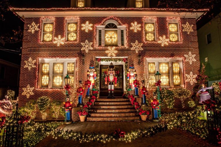 The Most Beautiful Christmas Light Displays Worldwide